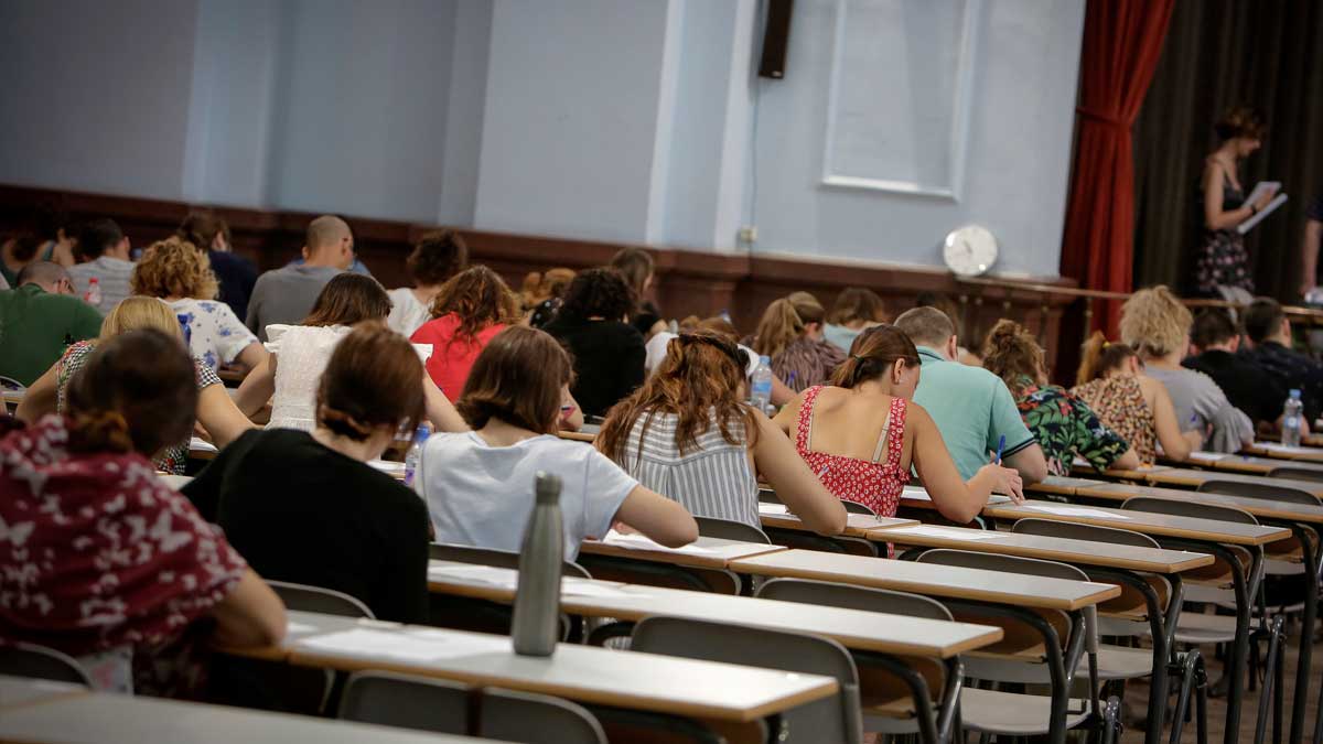 Oposiciones docentes en Andalucía: 5.047 plazas y 21.366 aspirantes